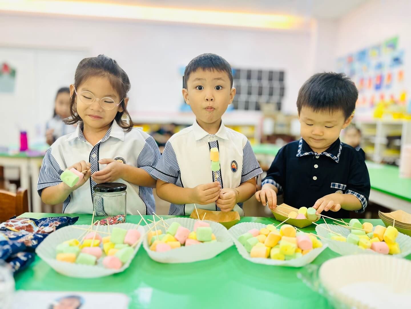 KISP | 2024. 12월 사랑을 전하는 달콤한 퐁듀