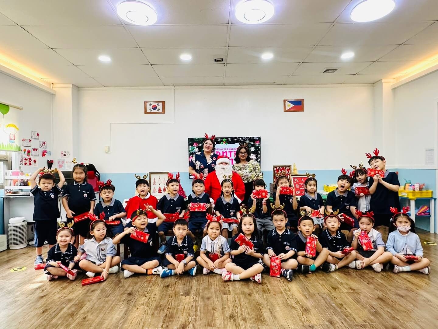 KISP | 2024. 12월 산타 오는 날!